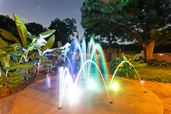 Splash Pad House Super Kid Friendly 
2+ Families - Texas