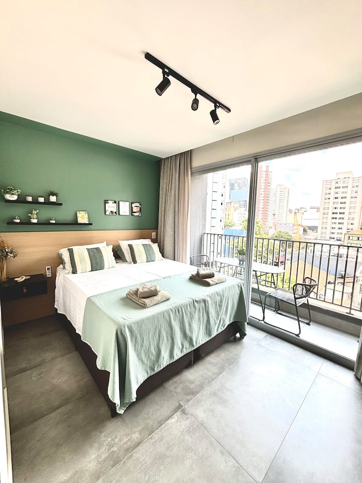 “Studio  Com Vista Pinheiros/faria Lima-metro - Sao Paulo