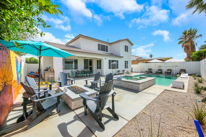 Summer Deals! Great Backyard-mural-g’room - Coachella, CA