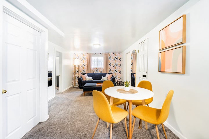 2 Mi To Downtown! Gated Yard + Patio Lounge - Denver, CO