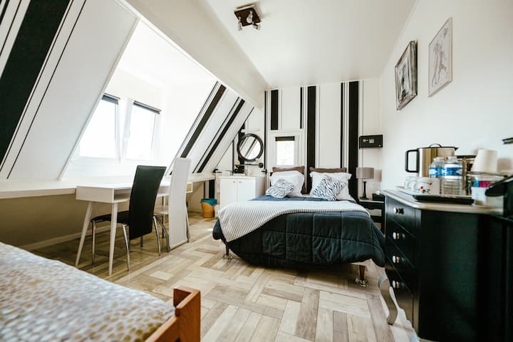 Chambre Noir & Blanc, Plage 300m, Sdb & Petit Déj - Merlimont