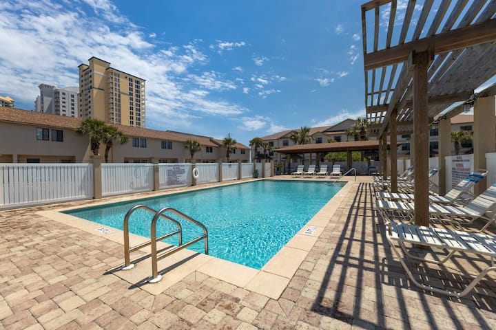 Book Your Summer Stay! Beach Access In 92 Steps! - Navarre, FL