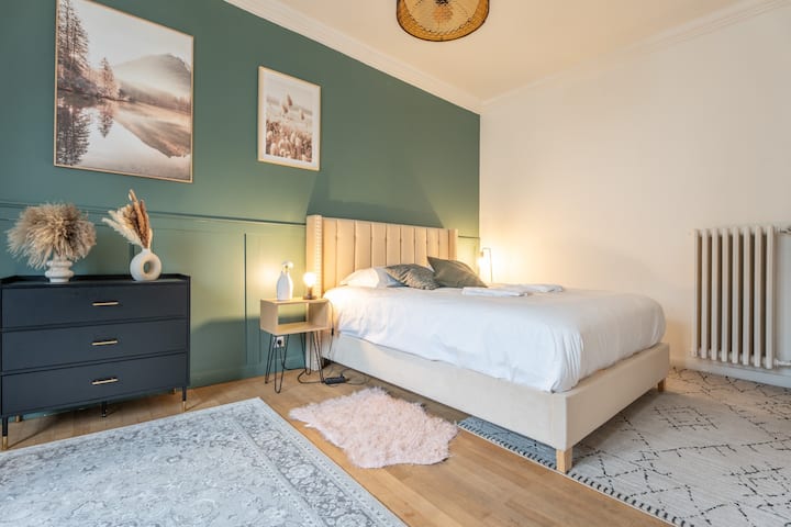 Logement Central Avec 3 Chambres, Parking - Gare de Mulhouse