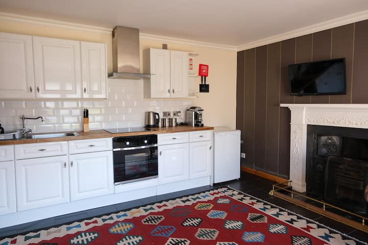 Glen Mhor Family Apartment - Inverness