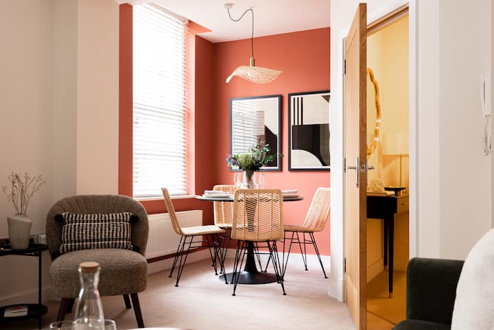 Town Centre -  Elegant Stylish Apartment - Shrewsbury Castle