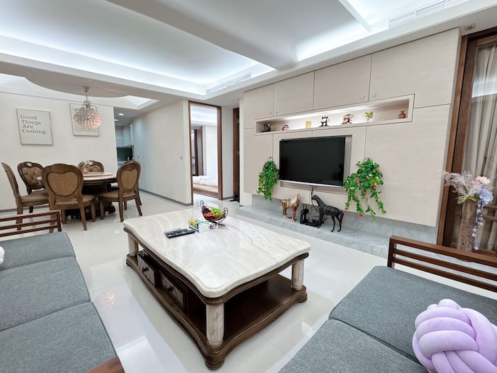 Quaint 信義得逸 氣派古色古香尊邸大戶 /松山站5min#饒河街觀光夜市 - Taipei