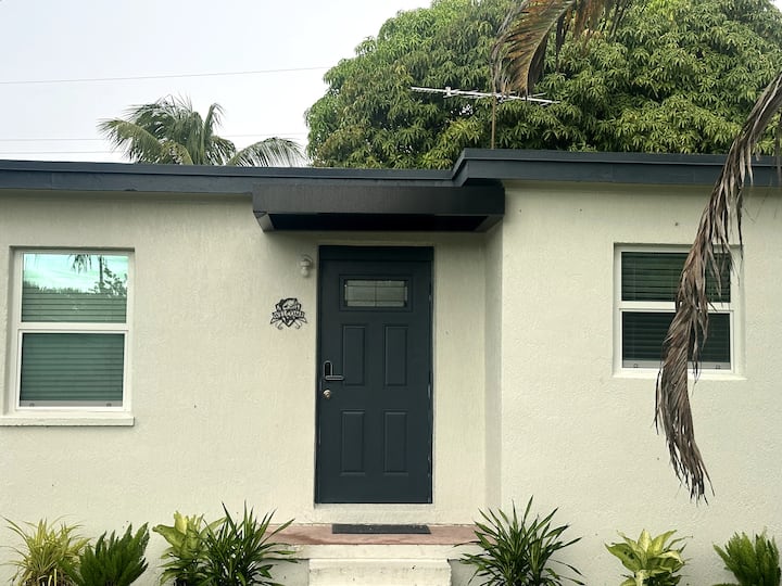 Delray’s Zen Paradise! - Delray Beach, FL