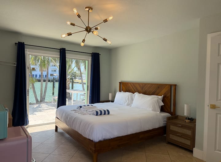Dockside Delight And 3 Min Walk To Beach - Clearwater Beach, FL