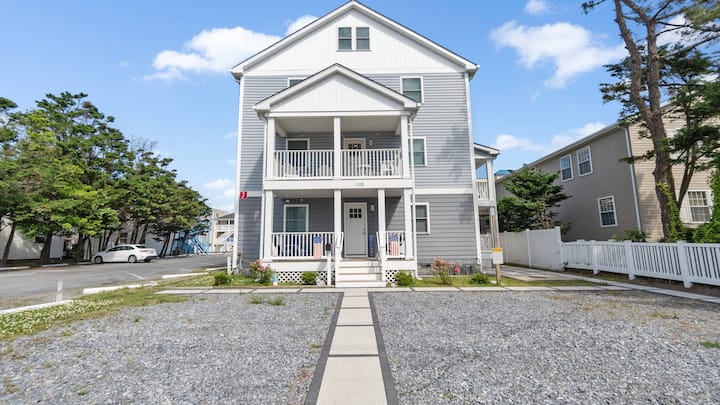 Two Bedroom Oceanblock Apt. - Ocean City