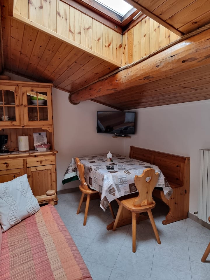 Mansarda Per 4 Persone In Baita Heidi - Livigno