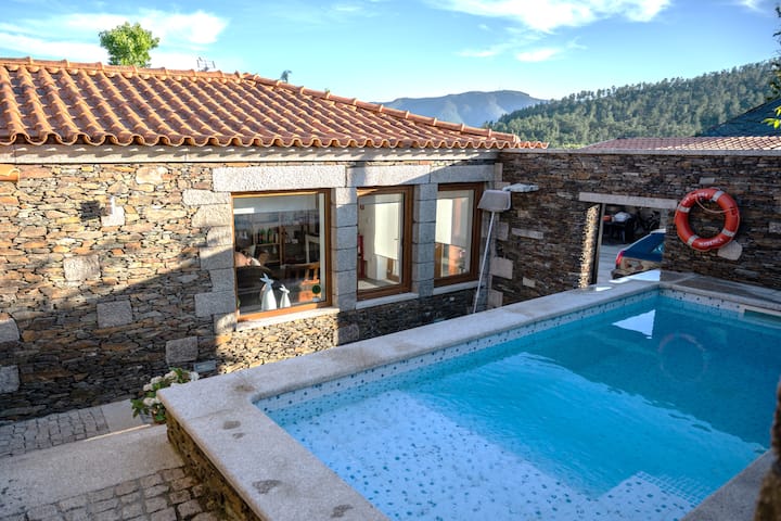 Casa Da Ferreira_serra Do Marão (Vila Real) - Vila Real