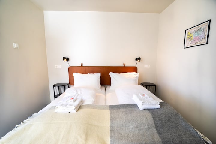 Country Room By Diamond Circle; Shared Kitchen - Greenland