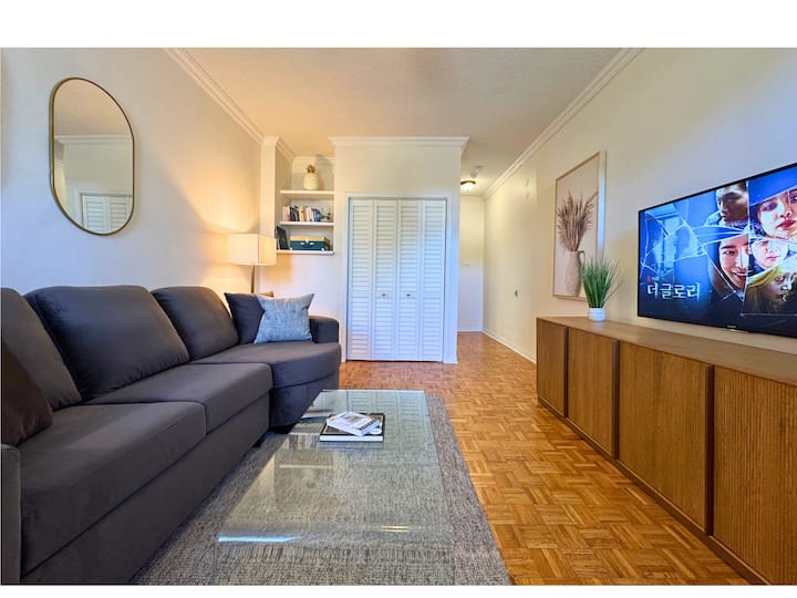 3 Bedroom Luxe Townhouse With Parking & Bbq - Toronto