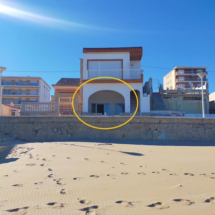 A Pie De Playa, Con Amplias Terrazas - Gandía