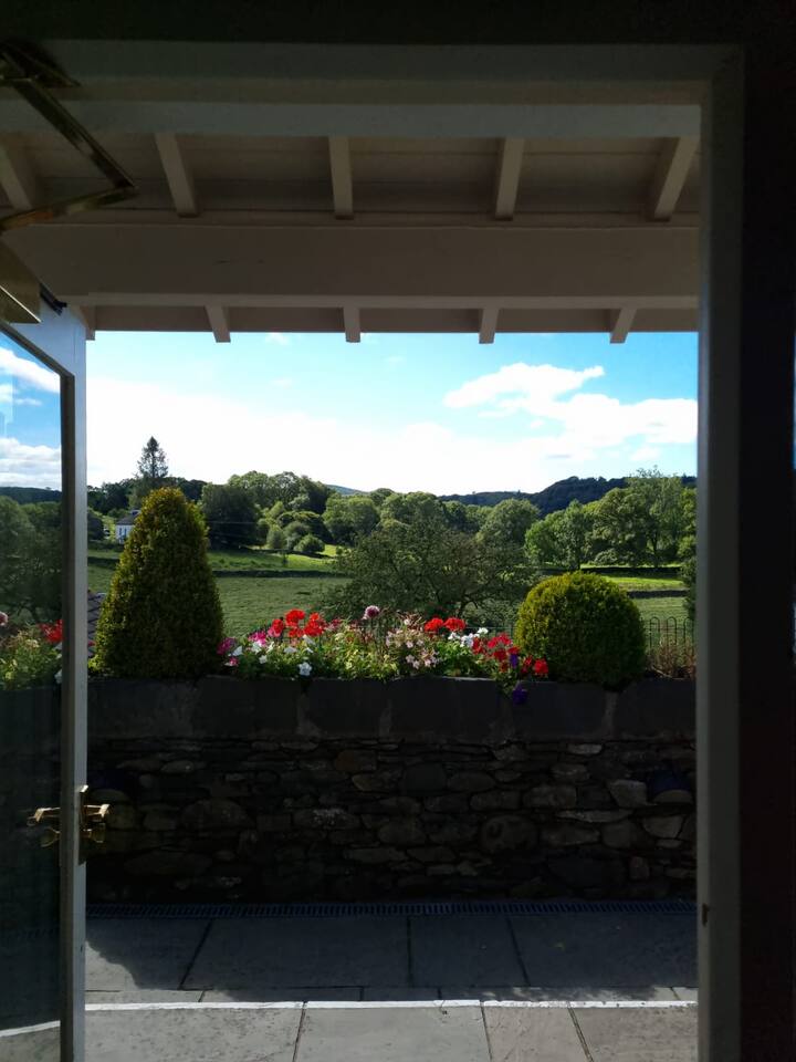 External King Room - Newby Bridge