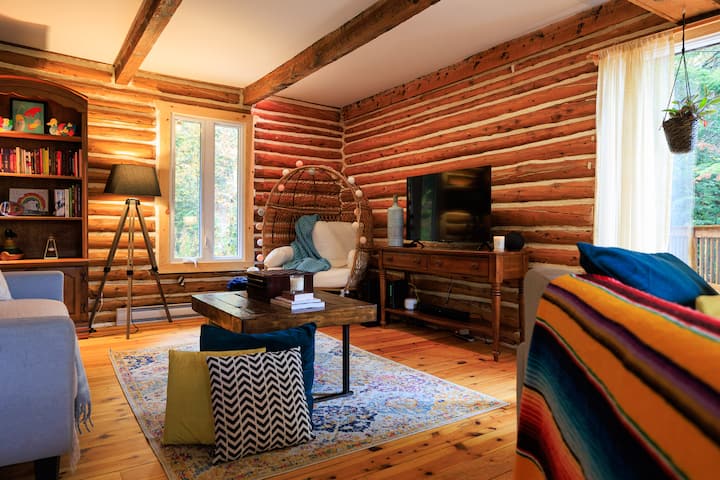 Refuge Des Laurentides | 5 Ch | Spa & Forêt Privée - Sainte-Agathe-des-Monts