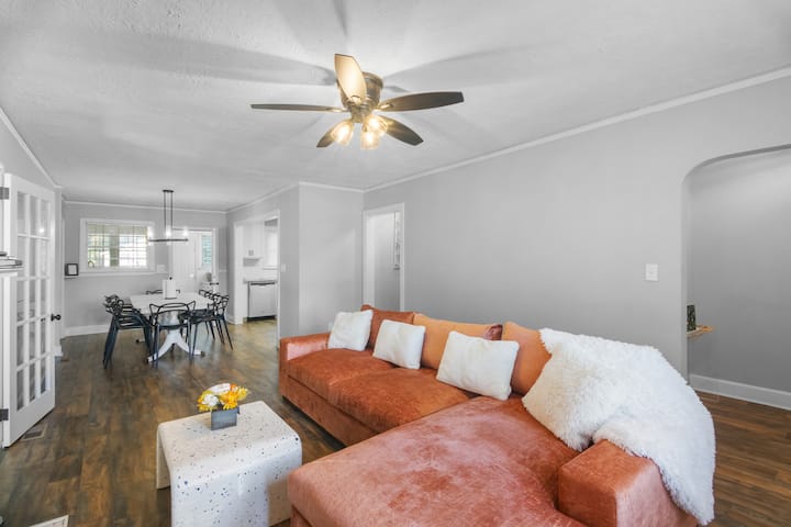 Forest Hills Cottage | Game Room | Sleeps 8 - Augusta, GA