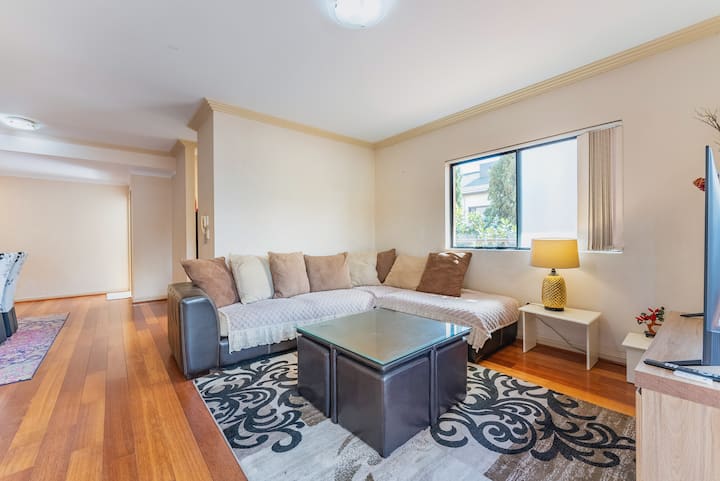 Sydney 3bdr 3bath Spacious Two-level Near Cbd - 스트라스필드