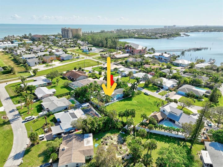 Golf Cart/jacuzzi/hutchinson Island - Walk 2 Beach - Fort Pierce, FL