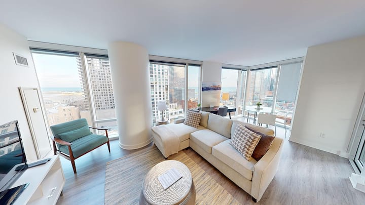 Corner 2 Bed With Lake Views - Chicago, IL