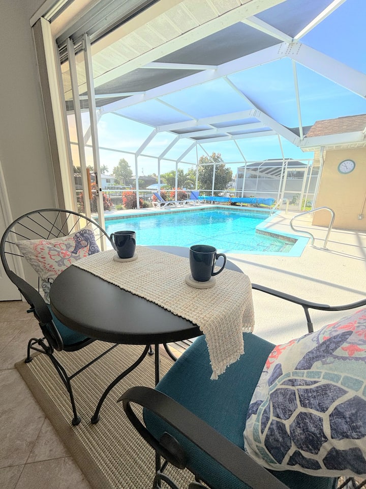 Cape’s Sunny Pet Oasis Directaccess W Huge Dock - Cape Coral, FL