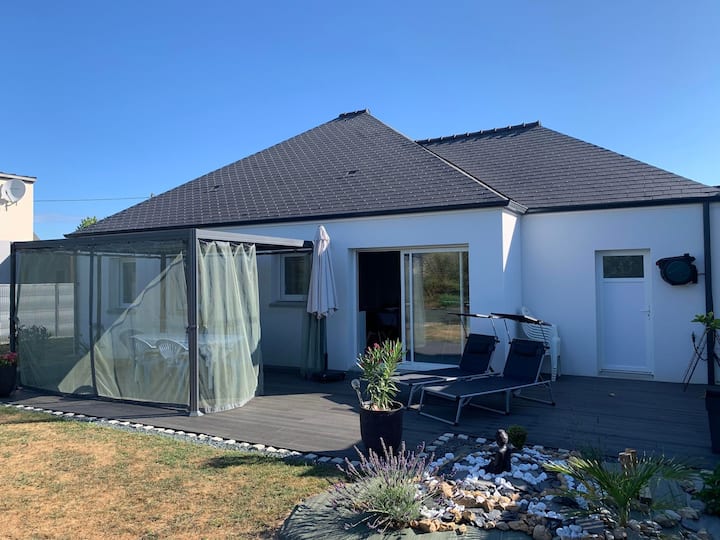 A 500 M Des Commerces - Muzillac