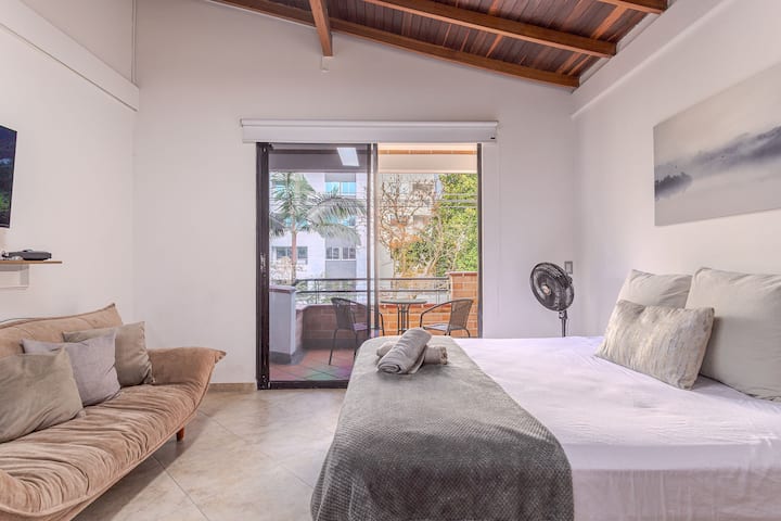 Nogal Loft 301 - Wifi - Hot Water - Centric - Medellín
