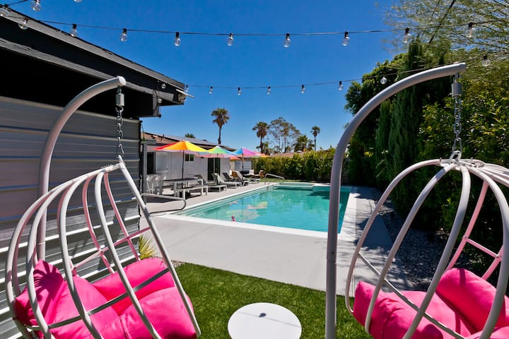 Navigate Stays Iconic Home W/ Salt Pool Spa Casita - Palm Springs, CA