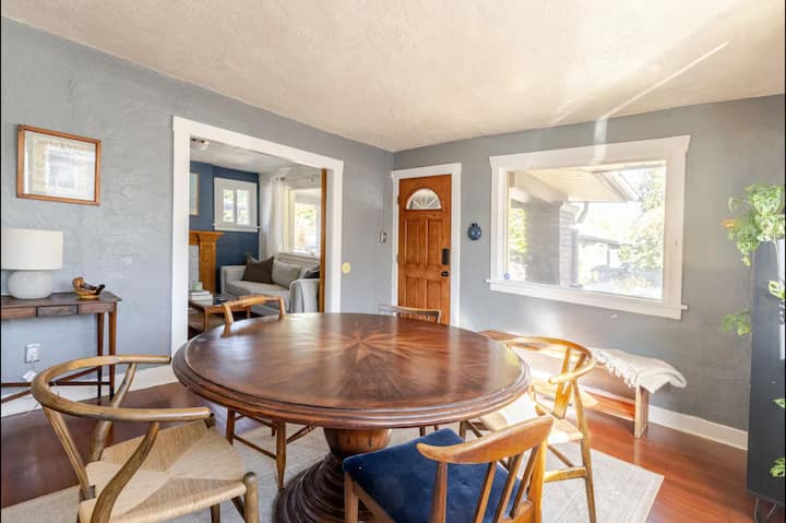 Bungalow In The Best Neighborhood! - Salt Lake City, UT