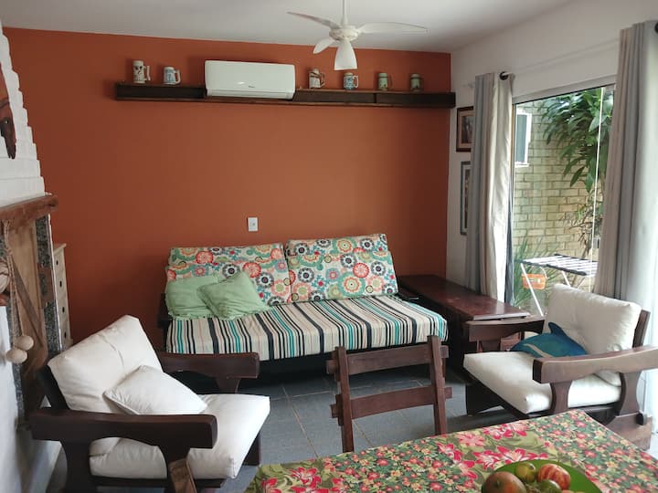 Casa Com Pátio A 300 M Da Praia - Florianópolis