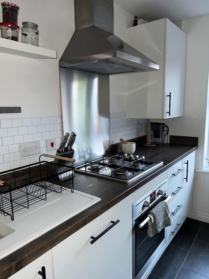 Femi's Comfort Zone – Home In Greater Manchester - Manchester