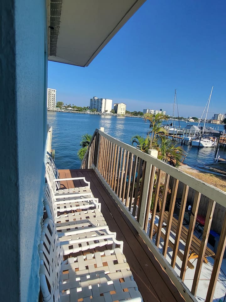 Clearwater Beach Coastal Escape 2br - Clearwater Beach, FL