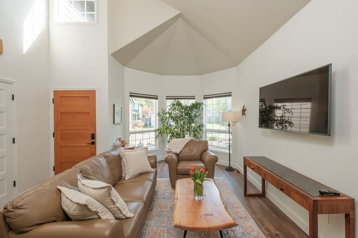 Birdie Abode - Corvallis, OR