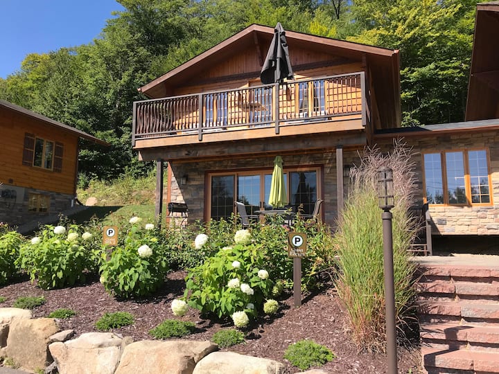 Ežeras For 4 People And Hot Tub - Sainte-Agathe-des-Monts