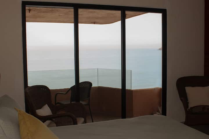 Beautiful Beachfront Apartment In Mazatlan - Mazatlán