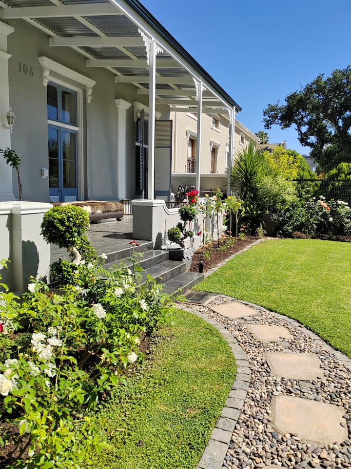 Ladamon Self Catering - Paarl