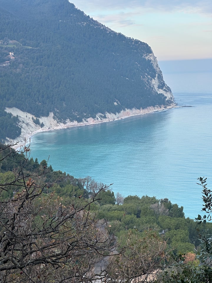 Sirolo Center, A Timeless Extasy Escape 2026 - Sirolo