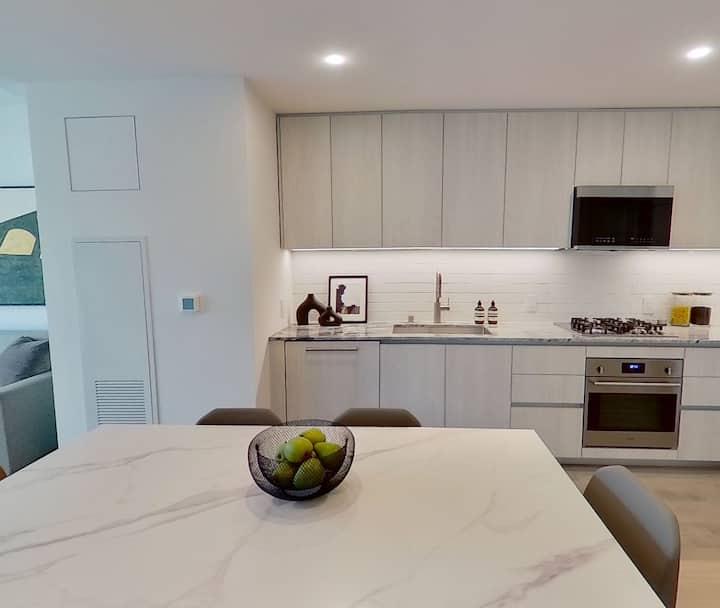 Level Long Beach - Spacious One Bedroom Suite - Long Beach, CA