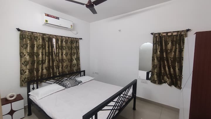 Raj Kuthir Homestay - Sobuj Potro - Santiniketan