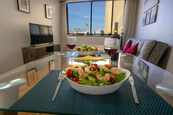 Bright Apartment Next To Uc Hospital Wifi+aa - Santiago, Chile