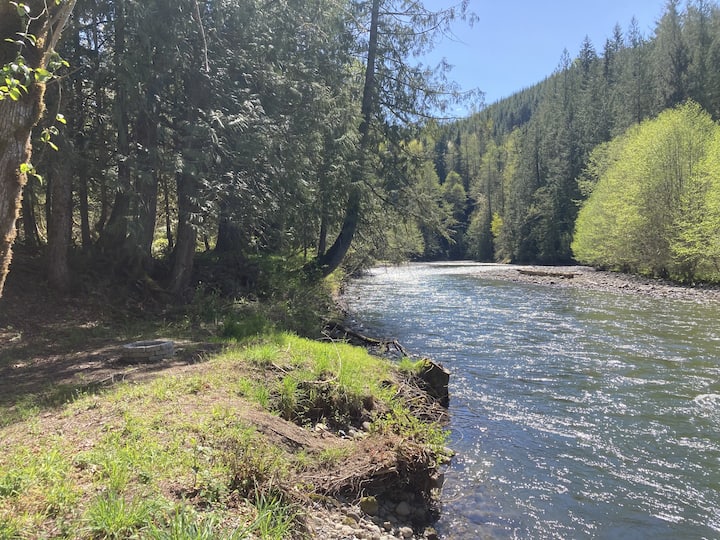 Tent Space W/hot Tub, Huge 30 Acre Riverfront Land - Enumclaw, WA