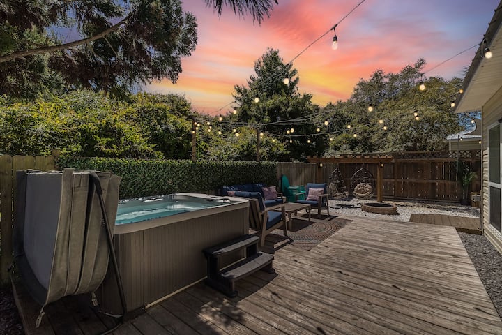 Holiday*5br*hot Tub*outdoor Theater*steps 2 Beach* - Miramar Beach, FL