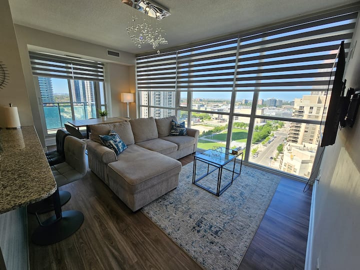 Gorgeous & Modern 2bed 2bath Sq1 Condo Corner Unit - 미시소거