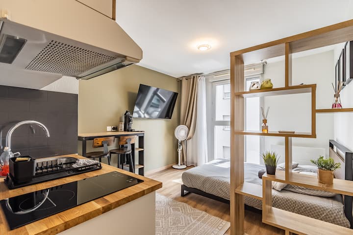 Studio Charpennes + Parking Privé Gratuit - Villeurbanne