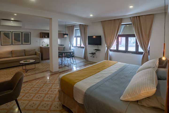 Suite Lujo Top Location  24h Concierge & Wi-fi - Havana