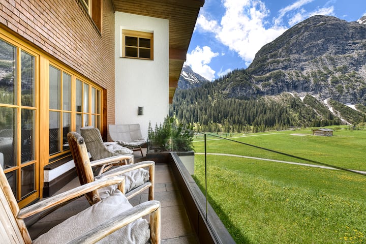 Chalet Lilly With Ski In - Ski Out - Lech