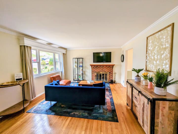 Tranquil Gem- Navy Yd 10min, Free Parking,backyard - Arboretum, DC