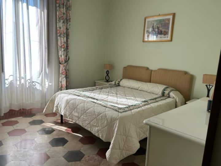 Domusole - Tranquillo A 2 Passi Dal Centro Storico - Rome