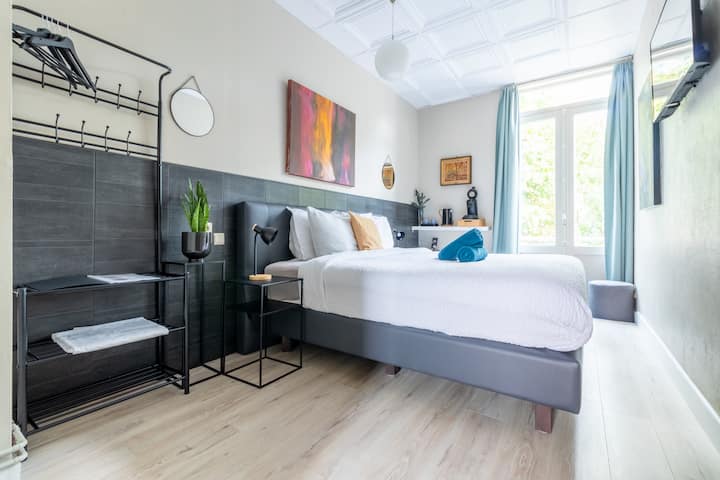 Hotel Entree - Private Balcony View Of Canal - Bruges