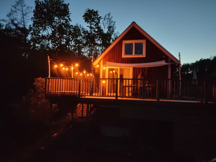 Volledig Nieuw Ingerichte Woning Incl Linnen. - Suède